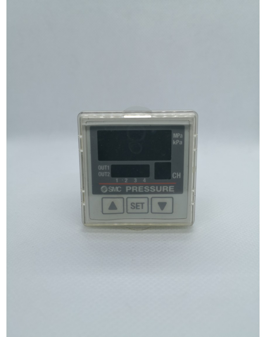 SMC Multi Channel Controller PSE200 (Used)